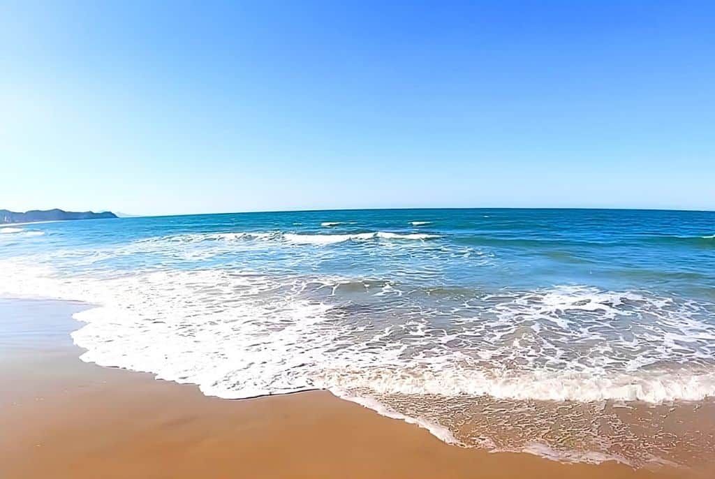 Tipos de praia: 15 dicas de como evitar os perigos do mar