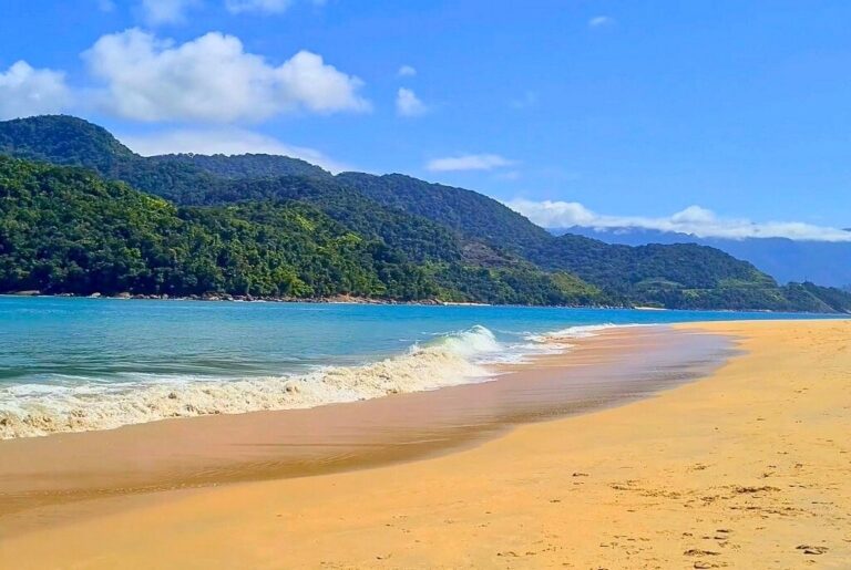 14 Melhores praias de Ubatuba: As mais lindas de São Paulo